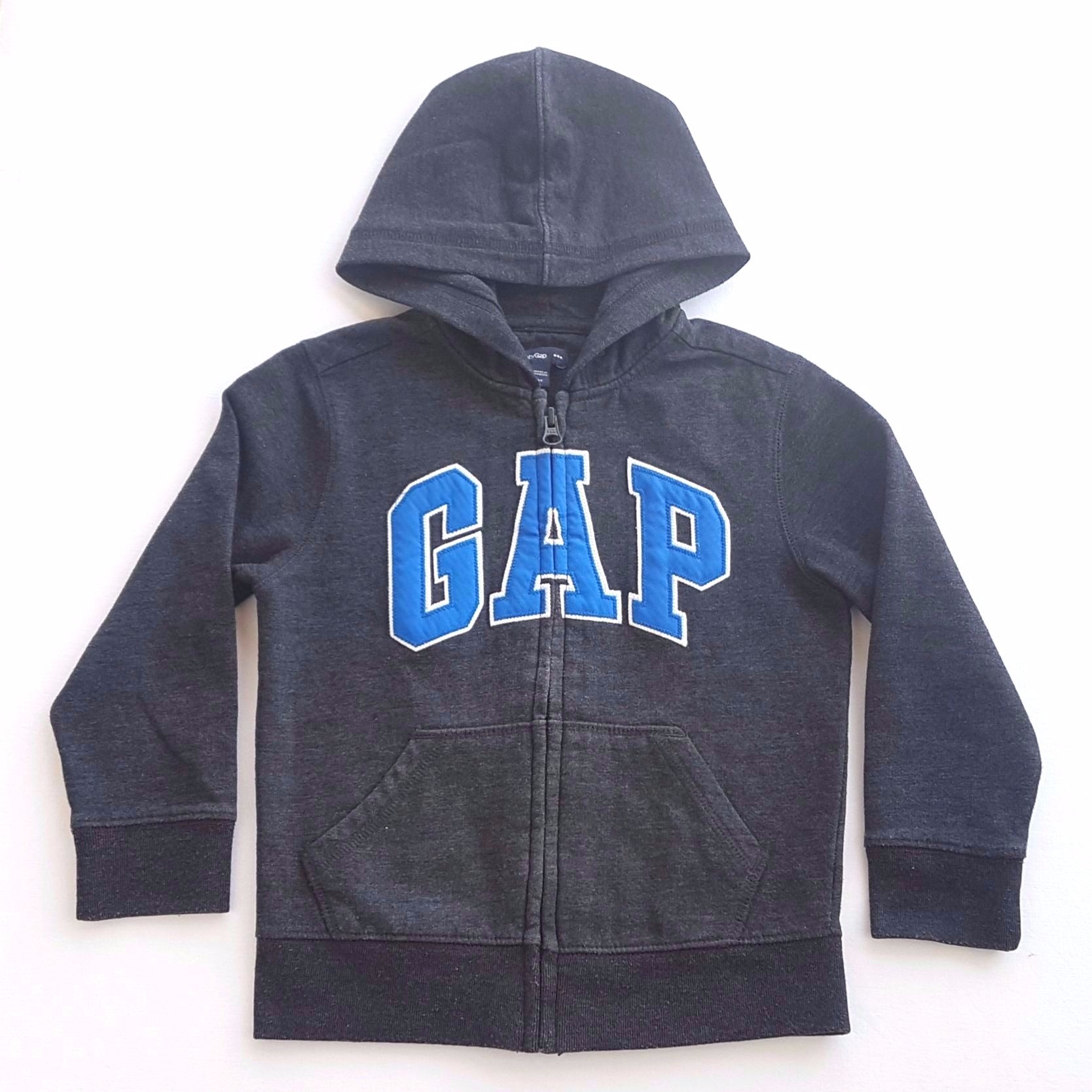 Casaco com Capuz Cinza e Azul GAP – Pig Pega